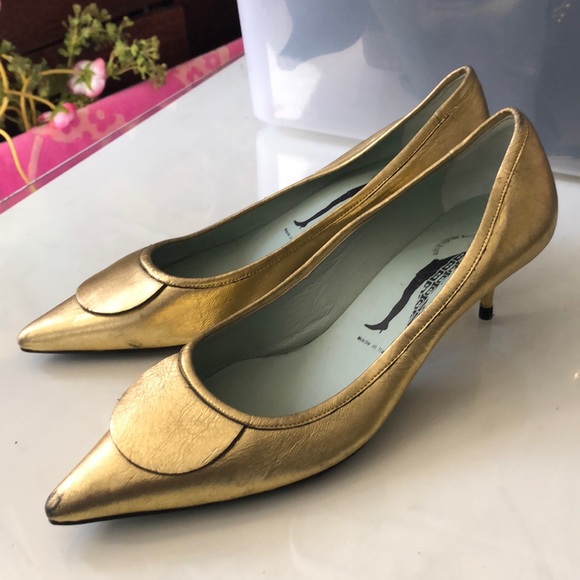 Sigerson Morrison | Shoes | Sigerson Morrison Gold Pump | Poshmark